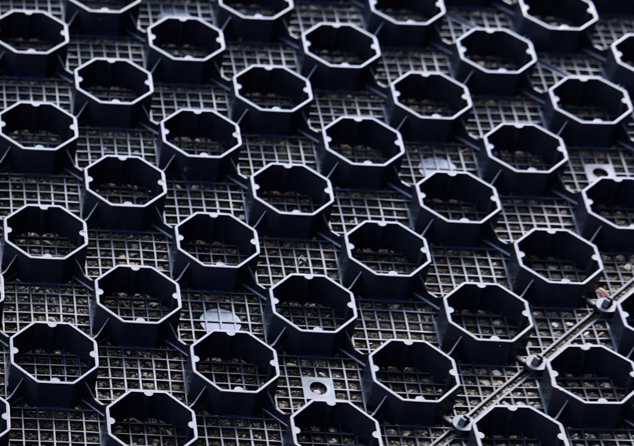 PebbleLock - Paving for Paths, Patio & Driveways - Strol